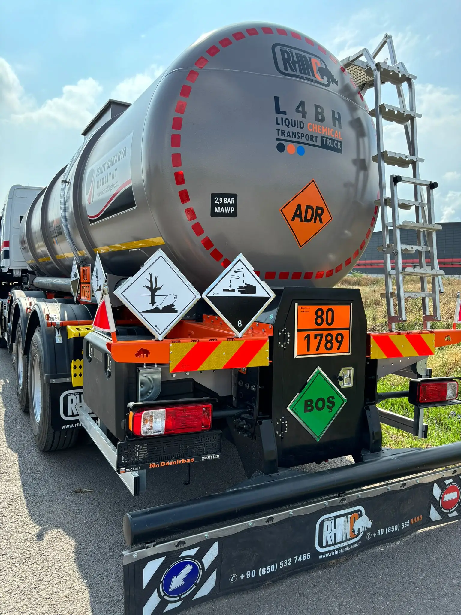 HCL Taşımacılığı için Karbon Çelik Malzemeden Kaplamalı Tankerler ...